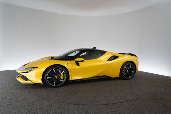 Ferrari SF90 Stradale 735 kW